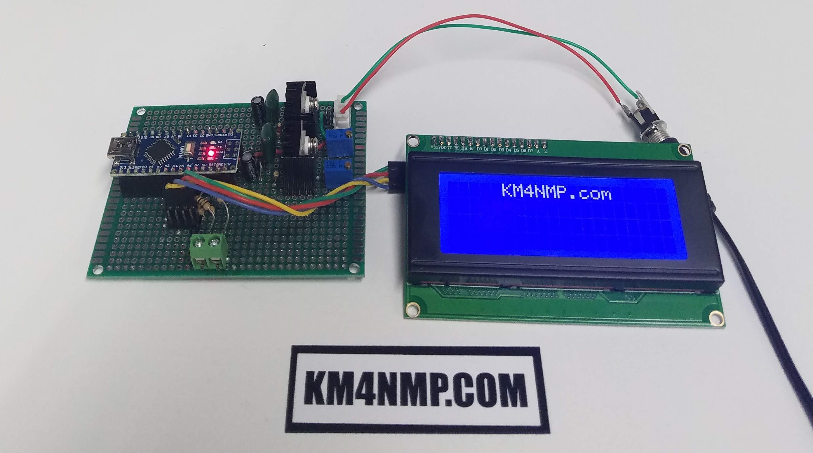 Power Divider and LCD Screen For the Solar Voltage Monitor – KM4NMP